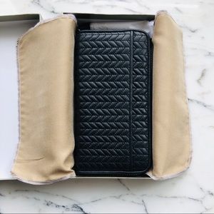 Levenger | Bags | Levenger Black Leather Stitched Accordion Wallet ...